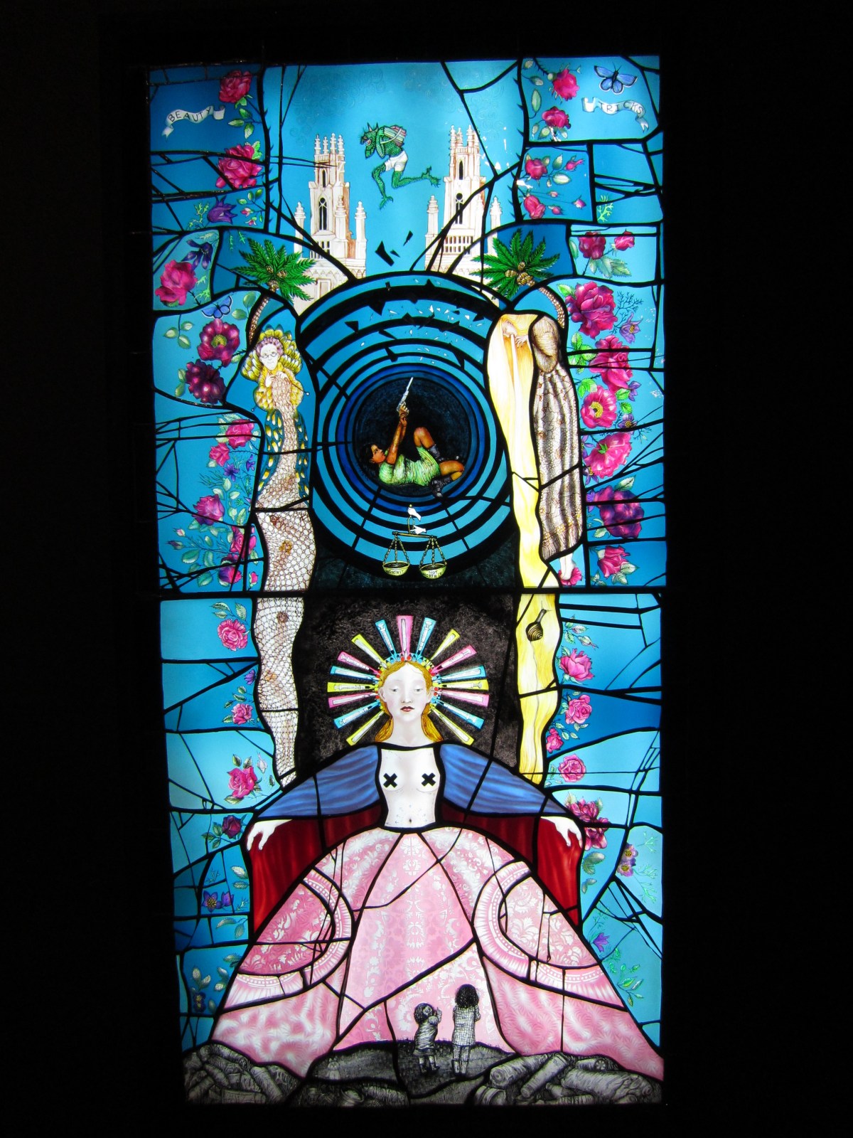 The seductive beauty of glass becomes conceptual… – AndyLJBrooke